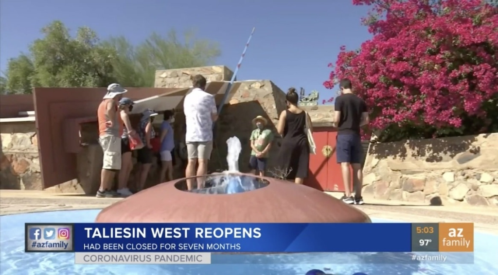 Tour group at Twest 3tv - Frank Lloyd Wright Foundation