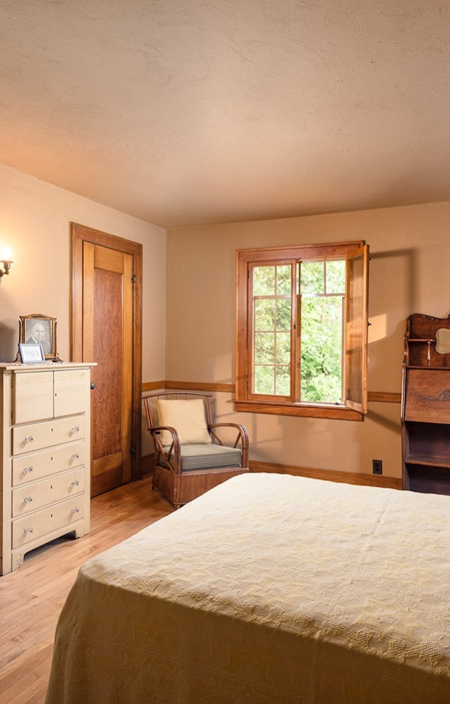 Buffalo Photographer Ventures to Graycliff - Frank Lloyd Wright Foundation